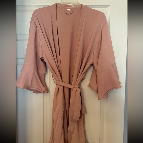 Intimates & Sleepwear | Womens Light Pink Robe Worn Once For A ...
